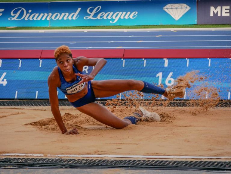 15 Latina Female Athletes Who Were Game-changers