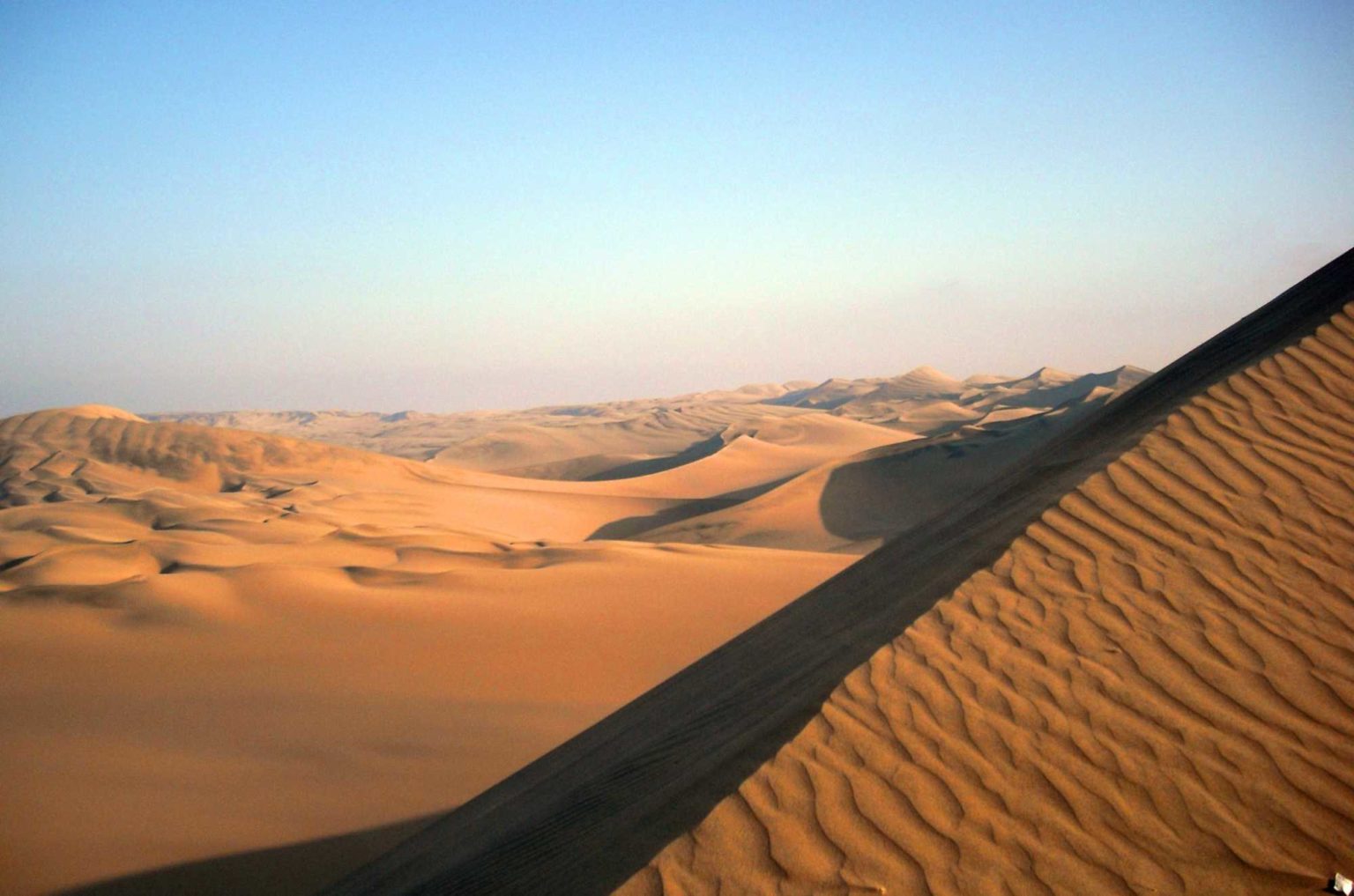 10 Stunning Facts About Peru’s Massive Sand Dune Cerro Blanco