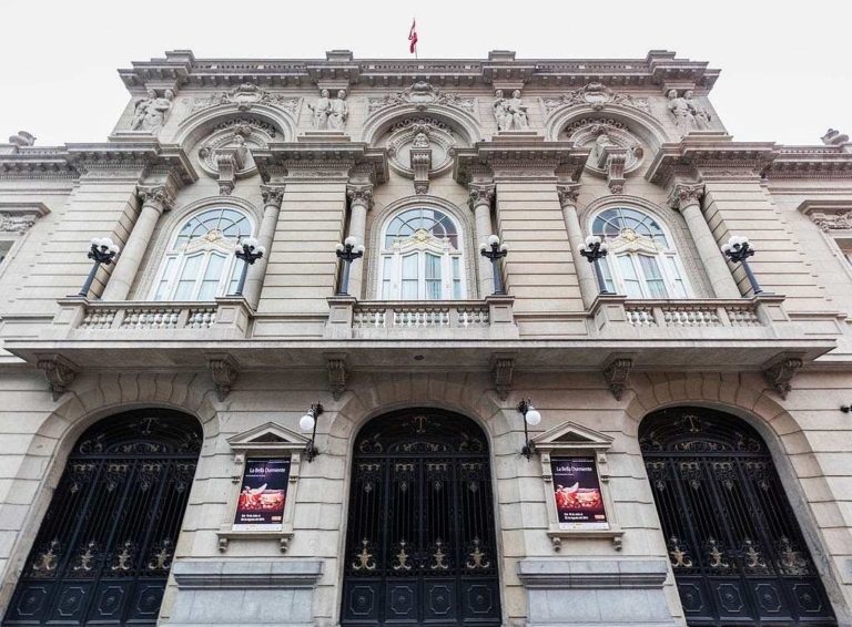 All About Peru's National Symbols