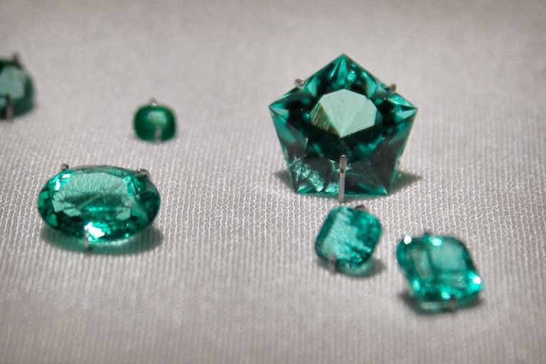 Exploring Colombia's Extravagant Emerald Production
