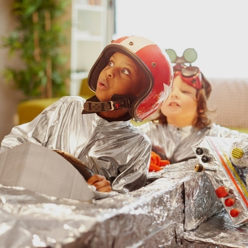 10 Spanish Role-Playing Scenarios to Use in Your Classroom