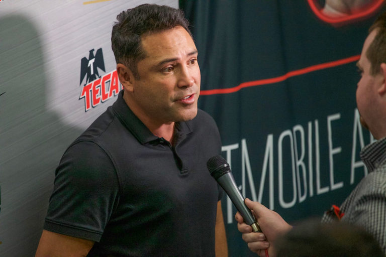 Oscar De La Hoya Biography (Free Spanish Lessons for Kids)